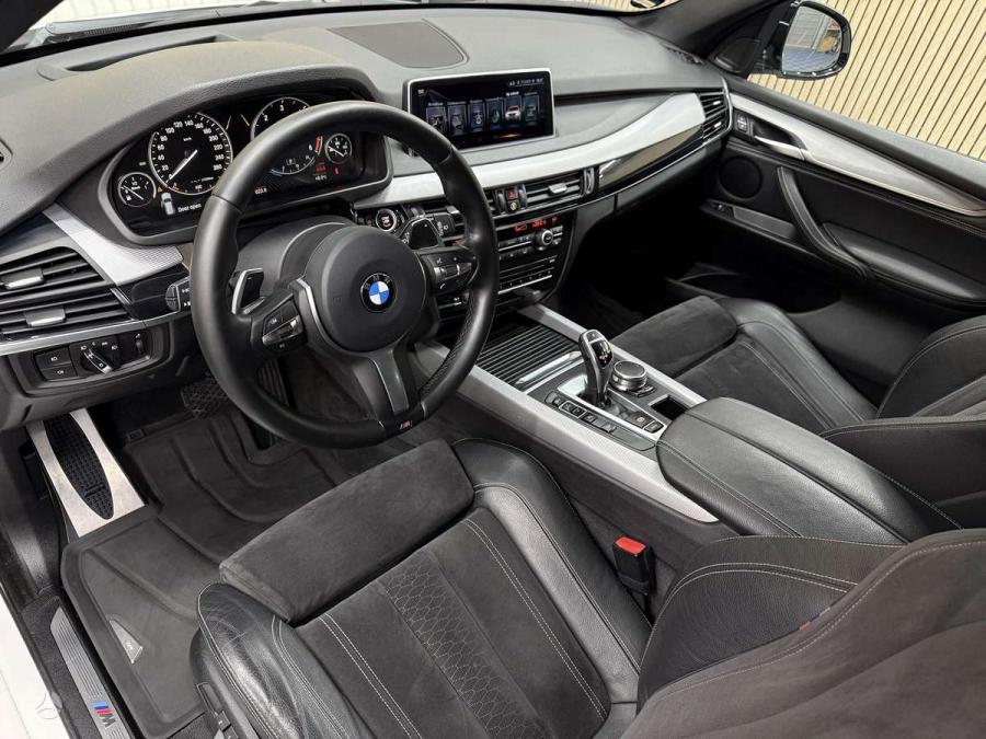 White BMW X5 2016 in Marijampole, with an engine capacity of 2.99 L and mileage of 255 thousand km for 20750 €, photo 3 on AUTOMOTO.COM.LV
