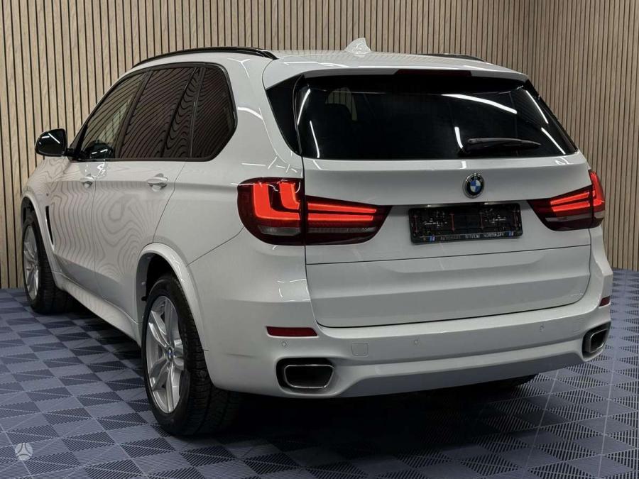 White BMW X5 2016 in Marijampole, with an engine capacity of 2.99 L and mileage of 255 thousand km for 20750 €, photo 7 on AUTOMOTO.COM.LV