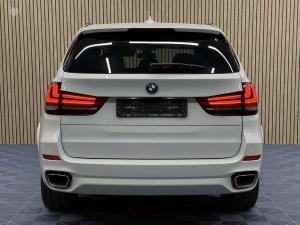 White BMW X5 2016 in Marijampole, with an engine capacity of 2.99 L and mileage of 255 thousand km for 20750 €, photo 8 on AUTOMOTO.COM.LV