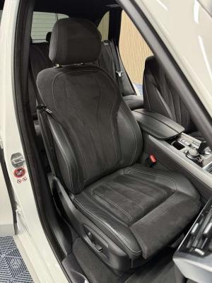 White BMW X5 2016 in Marijampole, with an engine capacity of 2.99 L and mileage of 255 thousand km for 20750 €, photo 18 on AUTOMOTO.COM.LV