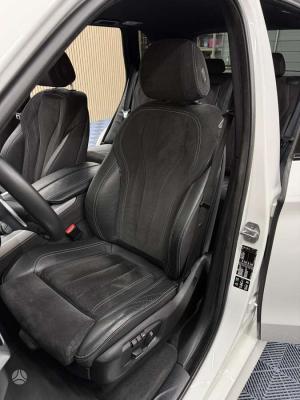 White BMW X5 2016 in Marijampole, with an engine capacity of 2.99 L and mileage of 255 thousand km for 20750 €, photo 21 on AUTOMOTO.COM.LV