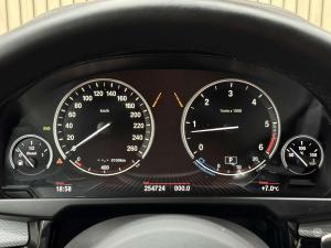 White BMW X5 2016 in Marijampole, with an engine capacity of 2.99 L and mileage of 255 thousand km for 20750 €, photo 27 on AUTOMOTO.COM.LV