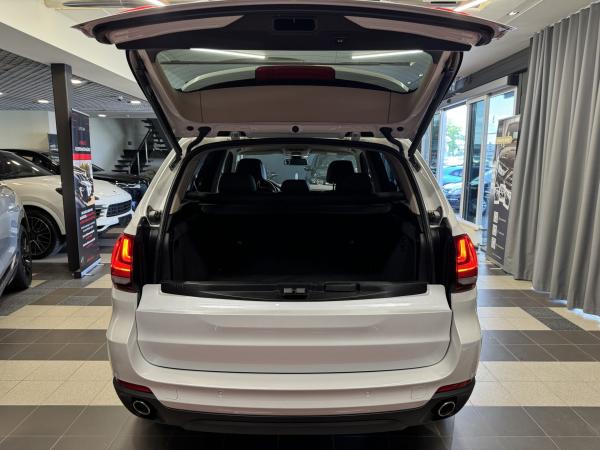 Balts BMW X5 2016 Rīga, ar dzinēja tilpumu 2.00 L un nobraukumu 182 tūkst. km par 20599 €, foto 7 vietnē AUTOMOTO.COM.LV