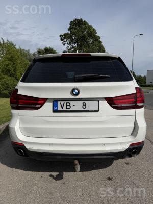 Balts BMW X5 2016 Rīga, ar dzinēja tilpumu 3.00 L un nobraukumu 30 tūkst. km par 16500 €, foto 4 vietnē AUTOMOTO.COM.LV