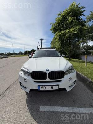 Balts BMW X5 2016 Rīga, ar dzinēja tilpumu 3.00 L un nobraukumu 30 tūkst. km par 16500 €, foto 9 vietnē AUTOMOTO.COM.LV