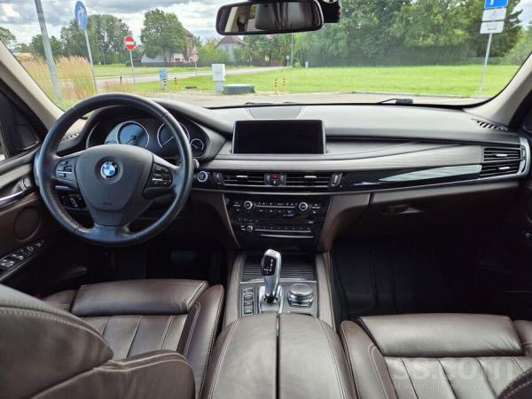 Balts BMW X5 2016 Rīga, ar dzinēja tilpumu 3.00 L un nobraukumu 148 tūkst. km par 34200 €, foto 4 vietnē AUTOMOTO.COM.LV