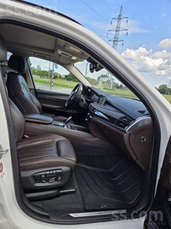 Balts BMW X5 2016 Rīga, ar dzinēja tilpumu 3.00 L un nobraukumu 148 tūkst. km par 34200 €, foto 8 vietnē AUTOMOTO.COM.LV