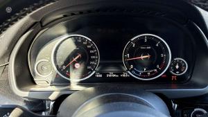 White BMW X5 2016 in Vilnius, with an engine capacity of 2.99 L and mileage of 316 thousand km for 19200 €, photo 21 on AUTOMOTO.COM.LV