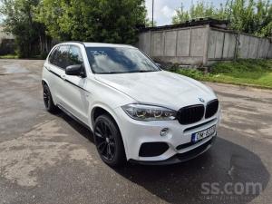 White BMW X5 2016 in Riga, with an engine capacity of 3.00 L and mileage of 206 thousand km for 22590 €, photo 3 on AUTOMOTO.COM.LV