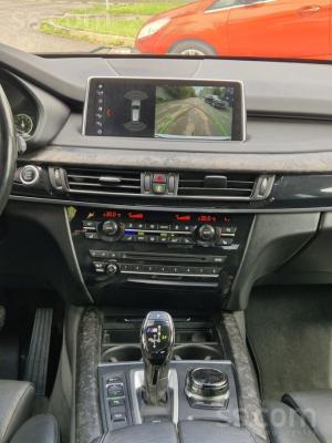 White BMW X5 2016 in Riga, with an engine capacity of 3.00 L and mileage of 206 thousand km for 22590 €, photo 13 on AUTOMOTO.COM.LV