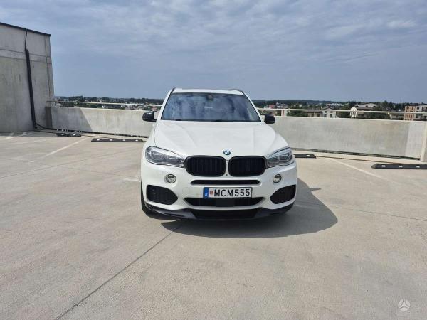 Белый БМВ Х5 2016 в Вильнюс, объемом двигателя 2.98 л и пробегом 222 тыс. км за 21400 €, фото 3 на AUTOMOTO.COM.LV