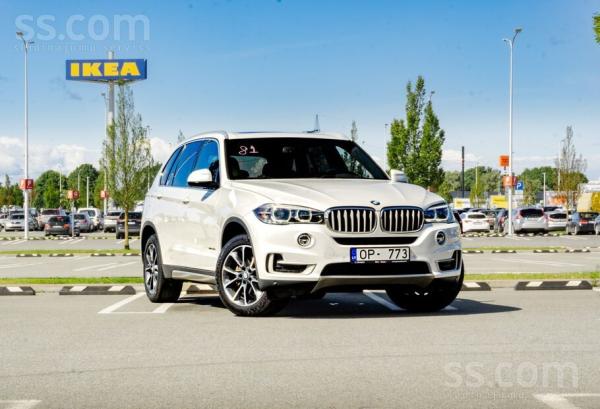 Balts BMW X5 2016 Rīga, ar dzinēja tilpumu 3.00 L un nobraukumu 90 tūkst. km par 19490 €, foto 2 vietnē AUTOMOTO.COM.LV