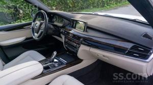 White BMW X5 2016 in Riga, with an engine capacity of 3.00 L and mileage of 90 thousand km for 19490 €, photo 12 on AUTOMOTO.COM.LV