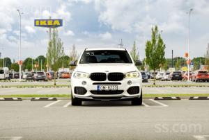 White BMW X5 2016 in Riga, with an engine capacity of 3.00 L and mileage of 206 thousand km for 22590 €, photo 4 on AUTOMOTO.COM.LV