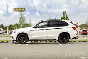 White BMW X5 2016 in Riga, with an engine capacity of 3.00 L and mileage of 206 thousand km for 22590 €, photo 6 on AUTOMOTO.COM.LV