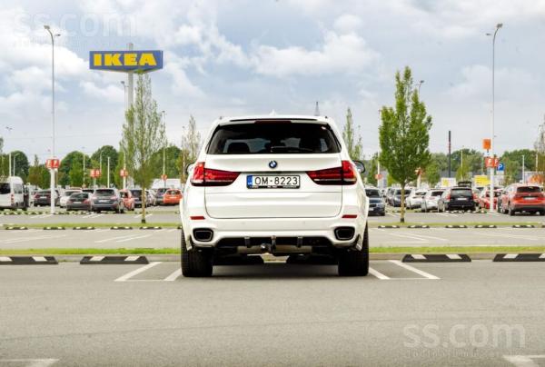 Balts BMW X5 2016 Rīga, ar dzinēja tilpumu 3.00 L un nobraukumu 206 tūkst. km par 22590 €, foto 7 vietnē AUTOMOTO.COM.LV