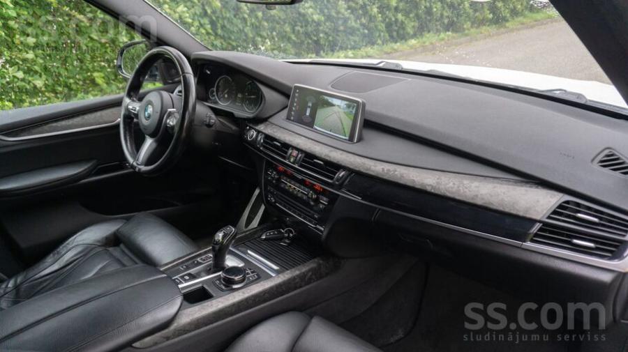White BMW X5 2016 in Riga, with an engine capacity of 3.00 L and mileage of 206 thousand km for 22590 €, photo 12 on AUTOMOTO.COM.LV