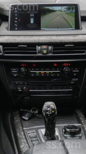 White BMW X5 2016 in Riga, with an engine capacity of 3.00 L and mileage of 206 thousand km for 22590 €, photo 14 on AUTOMOTO.COM.LV
