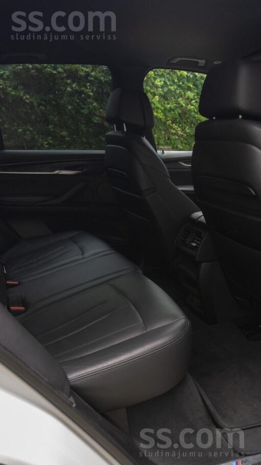 White BMW X5 2016 in Riga, with an engine capacity of 3.00 L and mileage of 206 thousand km for 22590 €, photo 32 on AUTOMOTO.COM.LV