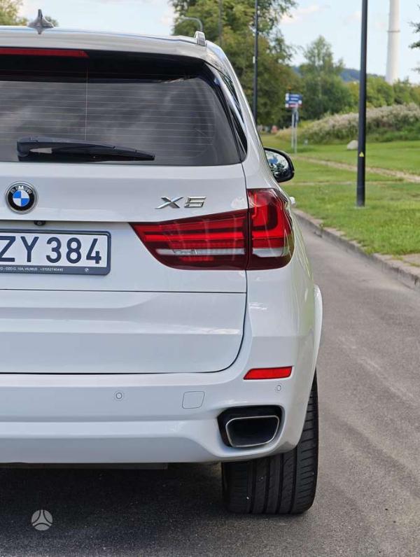White BMW X5 2016 in Vilnius, with an engine capacity of 3.00 L and mileage of 155 thousand km for 22000 €, photo 8 on AUTOMOTO.COM.LV