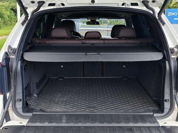 White BMW X5 2016 in Vilnius, with an engine capacity of 3.00 L and mileage of 155 thousand km for 22000 €, photo 10 on AUTOMOTO.COM.LV