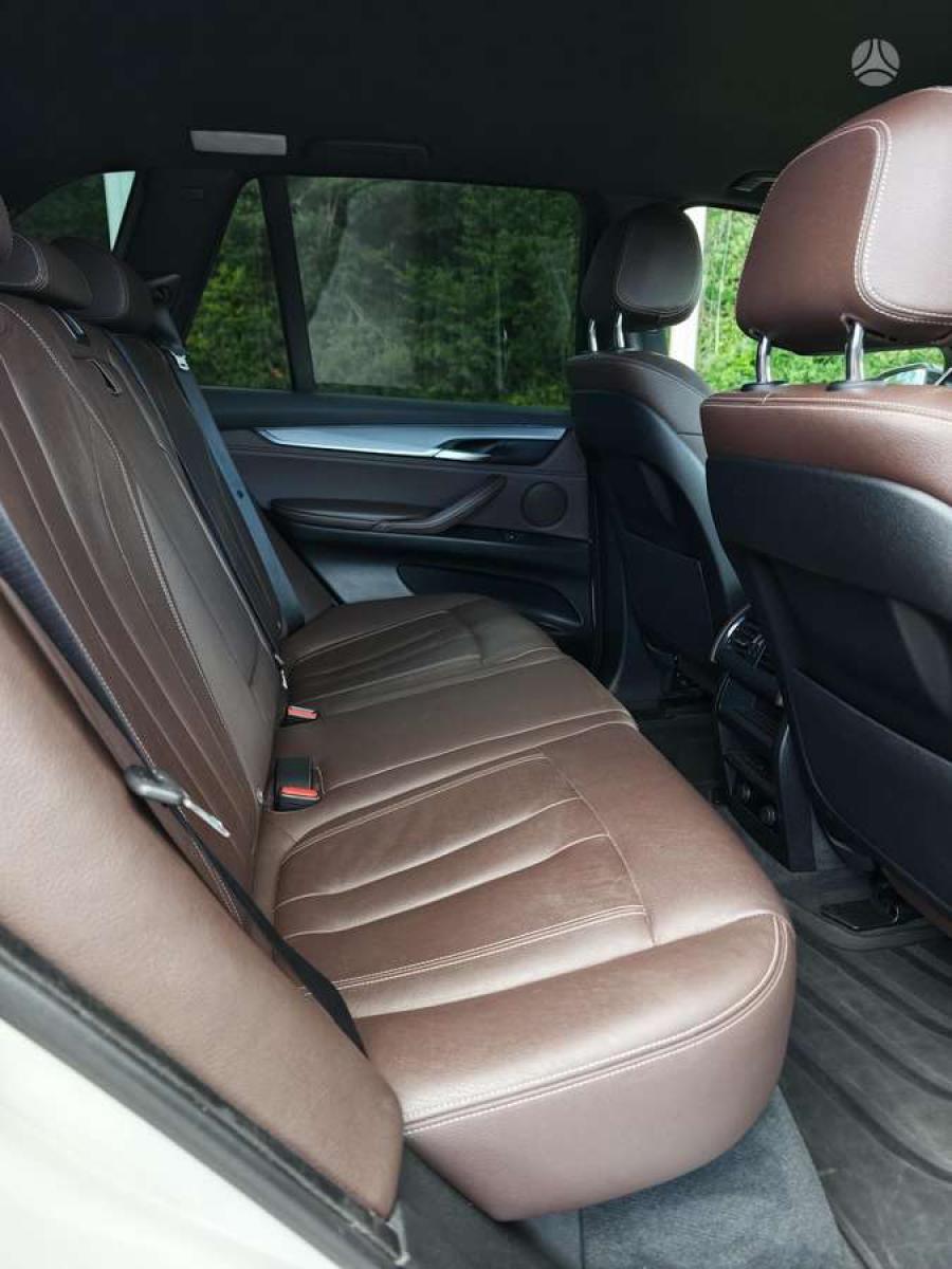 Balts BMW X5 2016 Viļņa, ar dzinēja tilpumu 3.00 L un nobraukumu 155 tūkst. km par 22000 €, foto 26 vietnē AUTOMOTO.COM.LV