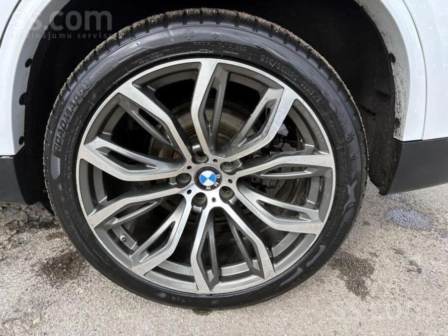 Balts BMW X5 2016 Rīga, ar dzinēja tilpumu 3.00 L un nobraukumu 240 tūkst. km par 15500 €, foto 10 vietnē AUTOMOTO.COM.LV