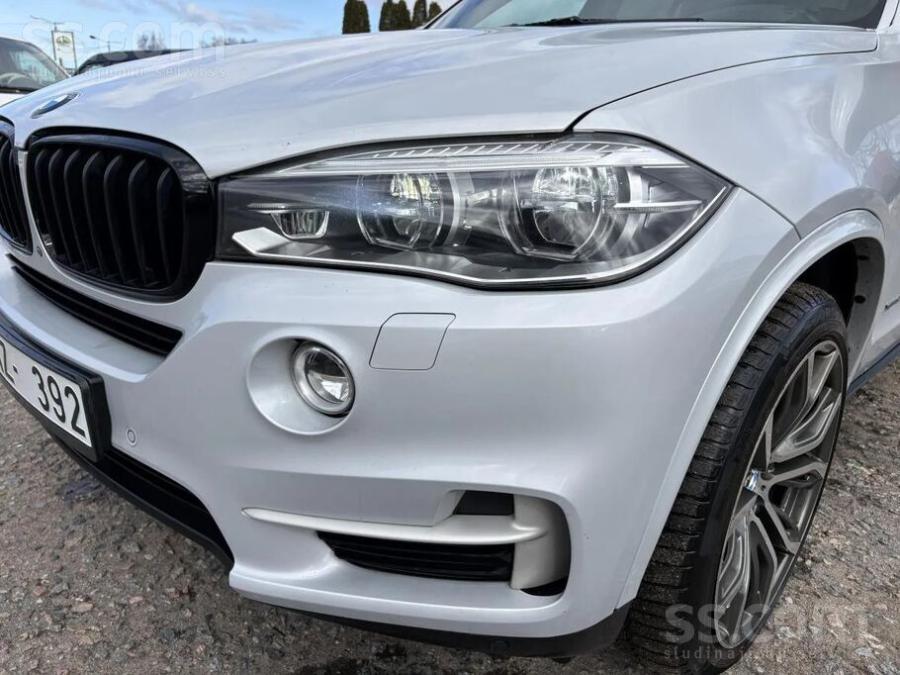 Balts BMW X5 2016 Rīga, ar dzinēja tilpumu 3.00 L un nobraukumu 240 tūkst. km par 15500 €, foto 14 vietnē AUTOMOTO.COM.LV