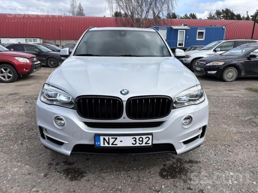 Balts BMW X5 2016 Rīga, ar dzinēja tilpumu 3.00 L un nobraukumu 240 tūkst. km par 15500 €, foto 16 vietnē AUTOMOTO.COM.LV