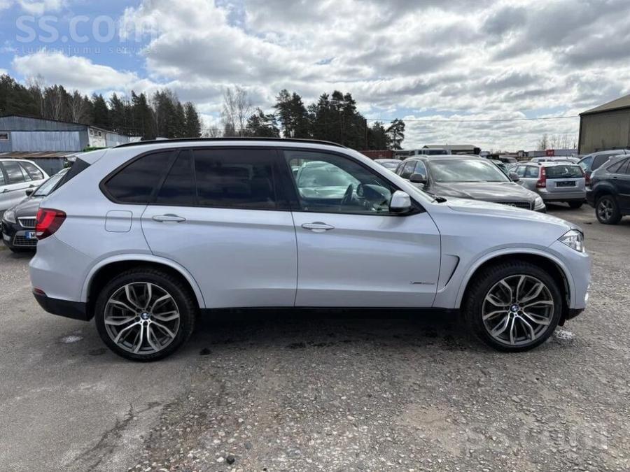Balts BMW X5 2016 Rīga, ar dzinēja tilpumu 3.00 L un nobraukumu 240 tūkst. km par 15500 €, foto 23 vietnē AUTOMOTO.COM.LV