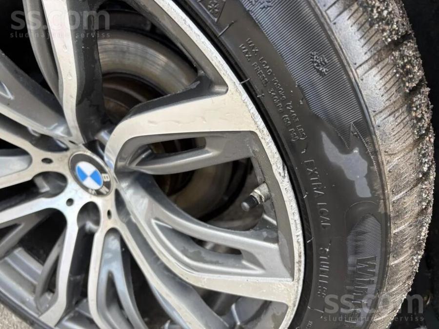 Balts BMW X5 2016 Rīga, ar dzinēja tilpumu 3.00 L un nobraukumu 240 tūkst. km par 15500 €, foto 25 vietnē AUTOMOTO.COM.LV