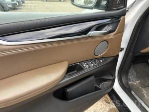 Balts BMW X5 2016 Rīga, ar dzinēja tilpumu 3.00 L un nobraukumu 240 tūkst. km par 15500 €, foto 31 vietnē AUTOMOTO.COM.LV