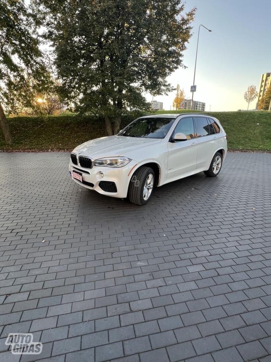 White BMW X5 2016 in Kaunas, with an engine capacity of 3.00 L and mileage of 152 thousand km for 15555 €, photo 1 on AUTOMOTO.COM.LV