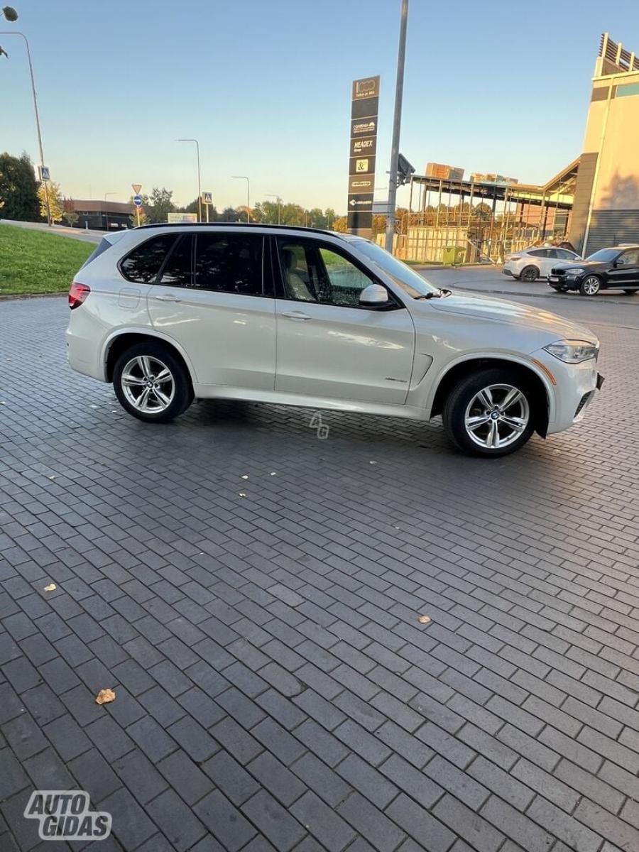 White BMW X5 2016 in Kaunas, with an engine capacity of 3.00 L and mileage of 152 thousand km for 15555 €, photo 4 on AUTOMOTO.COM.LV