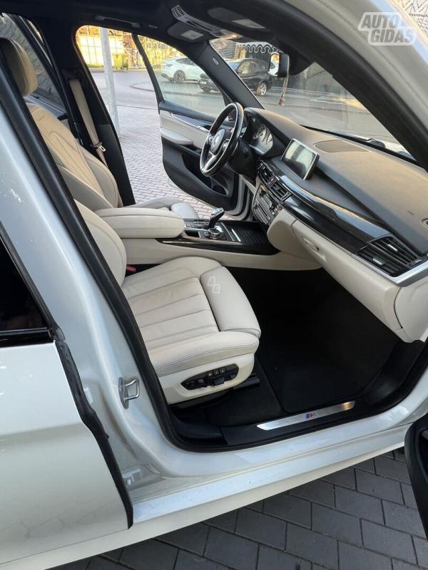 Balts BMW X5 2016 Kauņa, ar dzinēja tilpumu 3.00 L un nobraukumu 152 tūkst. km par 15555 €, foto 9 vietnē AUTOMOTO.COM.LV