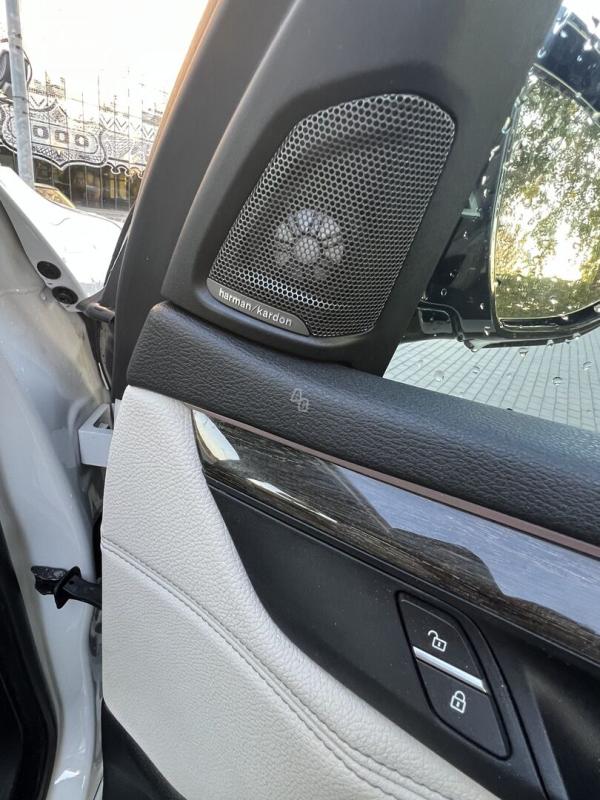 Balts BMW X5 2016 Kauņa, ar dzinēja tilpumu 3.00 L un nobraukumu 152 tūkst. km par 15555 €, foto 11 vietnē AUTOMOTO.COM.LV