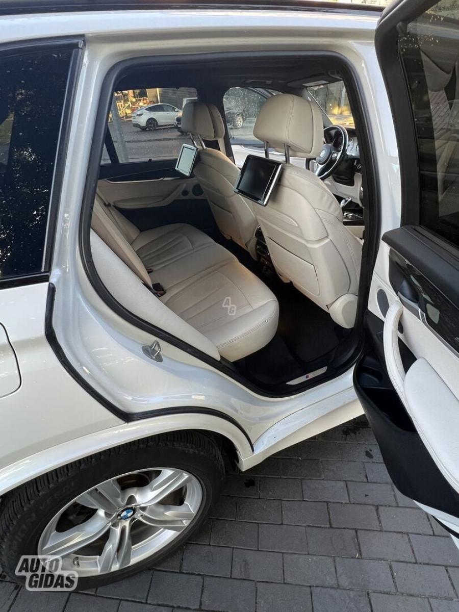 White BMW X5 2016 in Kaunas, with an engine capacity of 3.00 L and mileage of 152 thousand km for 15555 €, photo 14 on AUTOMOTO.COM.LV