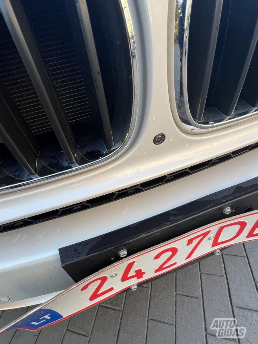 White BMW X5 2016 in Kaunas, with an engine capacity of 3.00 L and mileage of 152 thousand km for 15555 €, photo 16 on AUTOMOTO.COM.LV