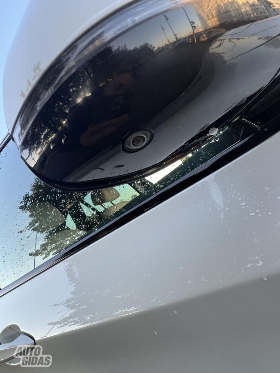 White BMW X5 2016 in Kaunas, with an engine capacity of 3.00 L and mileage of 152 thousand km for 15555 €, photo 19 on AUTOMOTO.COM.LV