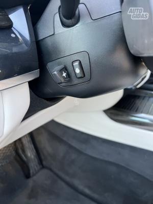 White BMW X5 2016 in Kaunas, with an engine capacity of 3.00 L and mileage of 152 thousand km for 15555 €, photo 21 on AUTOMOTO.COM.LV
