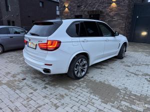 White BMW X5 2016 in Vilnius, with an engine capacity of 3.00 L and mileage of 155 thousand km for 18500 €, photo 7 on AUTOMOTO.COM.LV