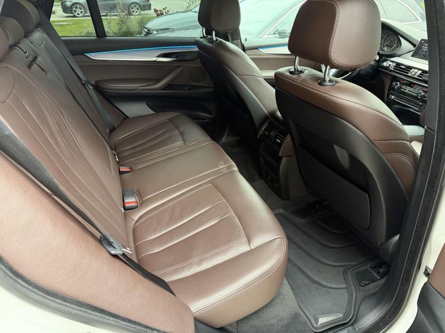 White BMW X5 2016 in Vilnius, with an engine capacity of 3.00 L and mileage of 155 thousand km for 18500 €, photo 23 on AUTOMOTO.COM.LV