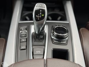 White BMW X5 2016 in Vilnius, with an engine capacity of 3.00 L and mileage of 155 thousand km for 18500 €, photo 24 on AUTOMOTO.COM.LV