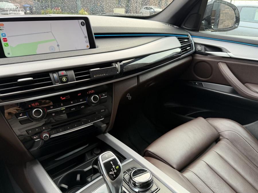 White BMW X5 2016 in Vilnius, with an engine capacity of 3.00 L and mileage of 155 thousand km for 18500 €, photo 28 on AUTOMOTO.COM.LV