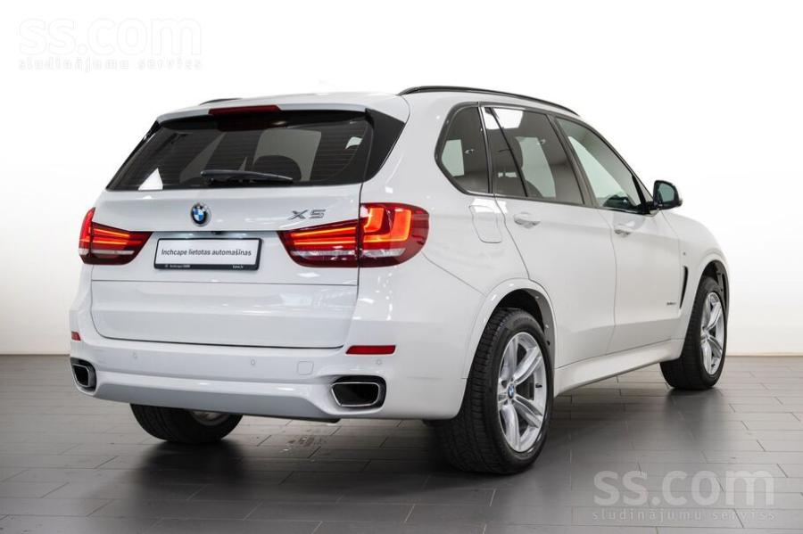 Balts BMW X5 2017 Rīga, ar dzinēja tilpumu 3.00 L un nobraukumu 239 tūkst. km par 26900 €, foto 2 vietnē AUTOMOTO.COM.LV