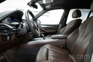 Balts BMW X5 2017 Rīga, ar dzinēja tilpumu 3.00 L un nobraukumu 239 tūkst. km par 26900 €, foto 5 vietnē AUTOMOTO.COM.LV