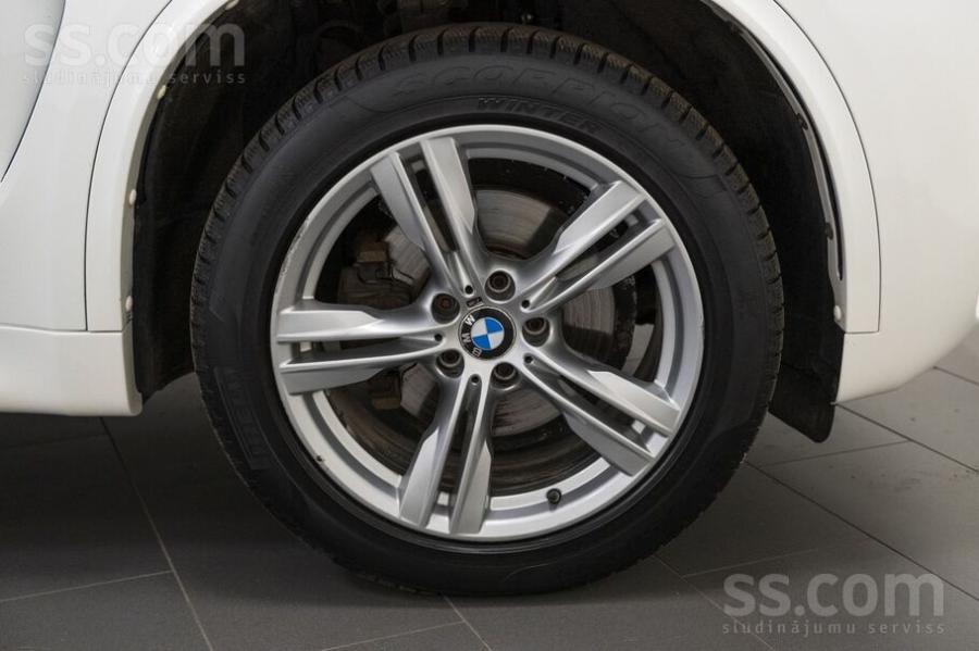 Balts BMW X5 2017 Rīga, ar dzinēja tilpumu 3.00 L un nobraukumu 239 tūkst. km par 26900 €, foto 11 vietnē AUTOMOTO.COM.LV