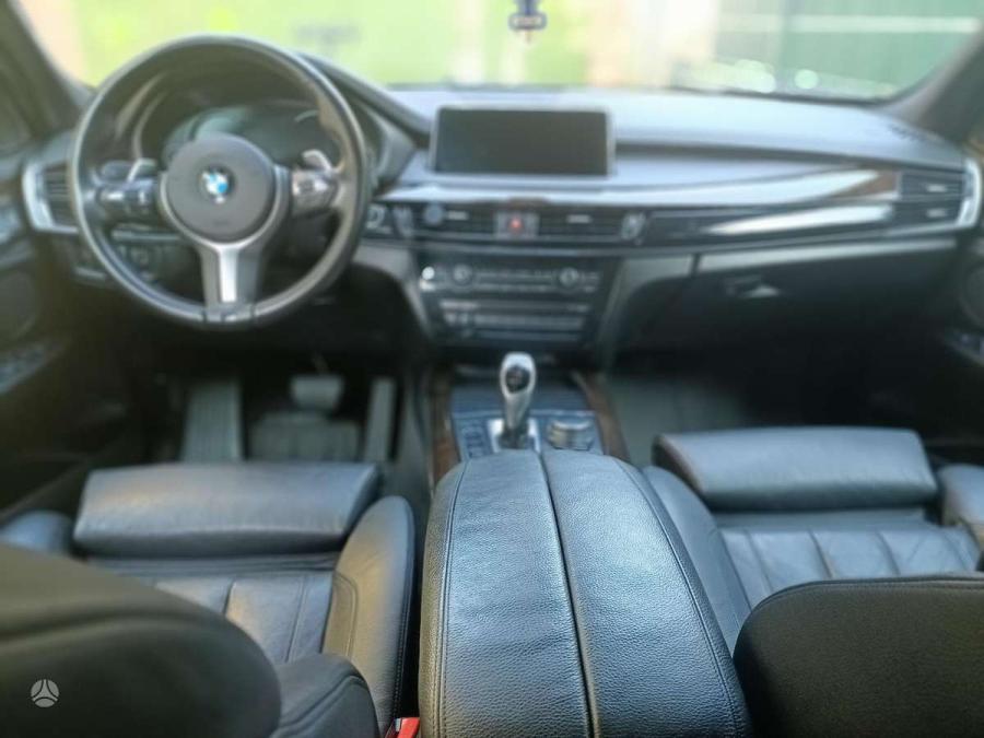 Balts BMW X5 2017 Kauņa, ar dzinēja tilpumu 2.98 L un nobraukumu 55 tūkst. km par 28500 €, foto 3 vietnē AUTOMOTO.COM.LV