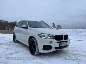 White BMW X5 2017 in Tallinn, with an engine capacity of 3.00 L and mileage of 217 thousand km for 25900 €, photo 9 on AUTOMOTO.COM.LV