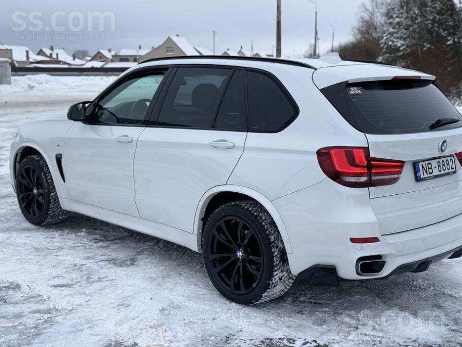 Balts BMW X5 2017 Daugavpils, ar dzinēja tilpumu 3.00 L un nobraukumu 157 tūkst. km par 29000 €, foto 4 vietnē AUTOMOTO.COM.LV